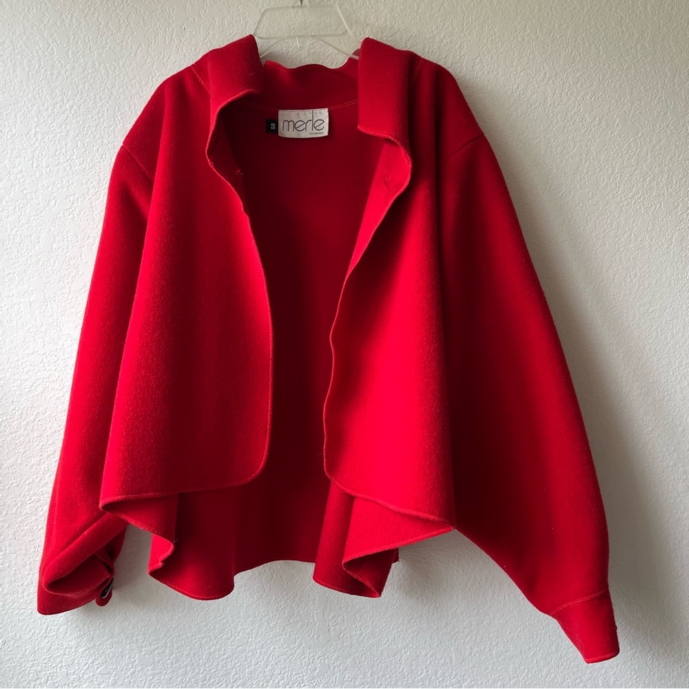 Merle Vintage Women’s Bright Red Cloak. - Gem